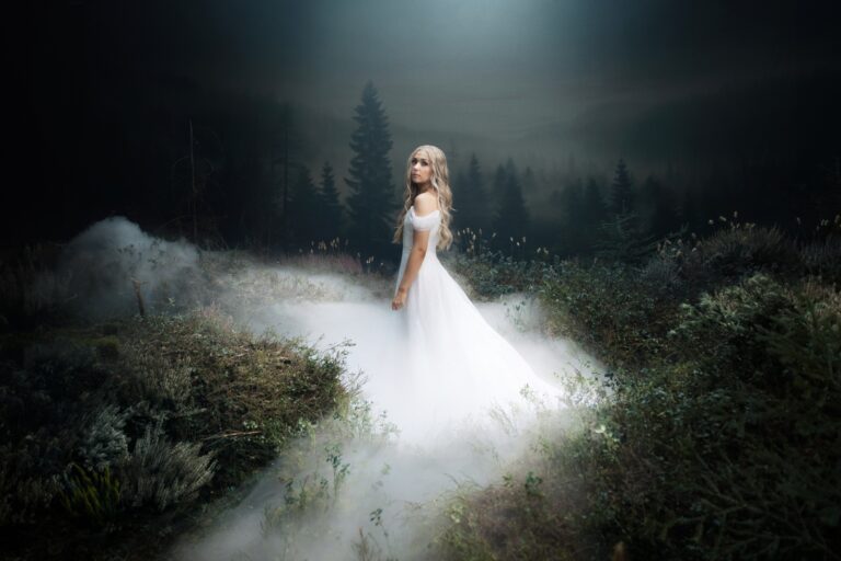 Viivi ja kappale Aina – UMK25:n tunteiden ilotulitus