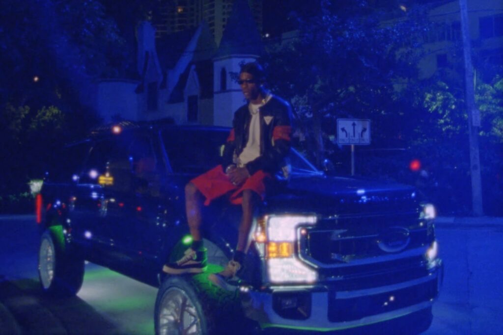 Travis Scott iskee takaisin JackBoys 2 -albumilla
